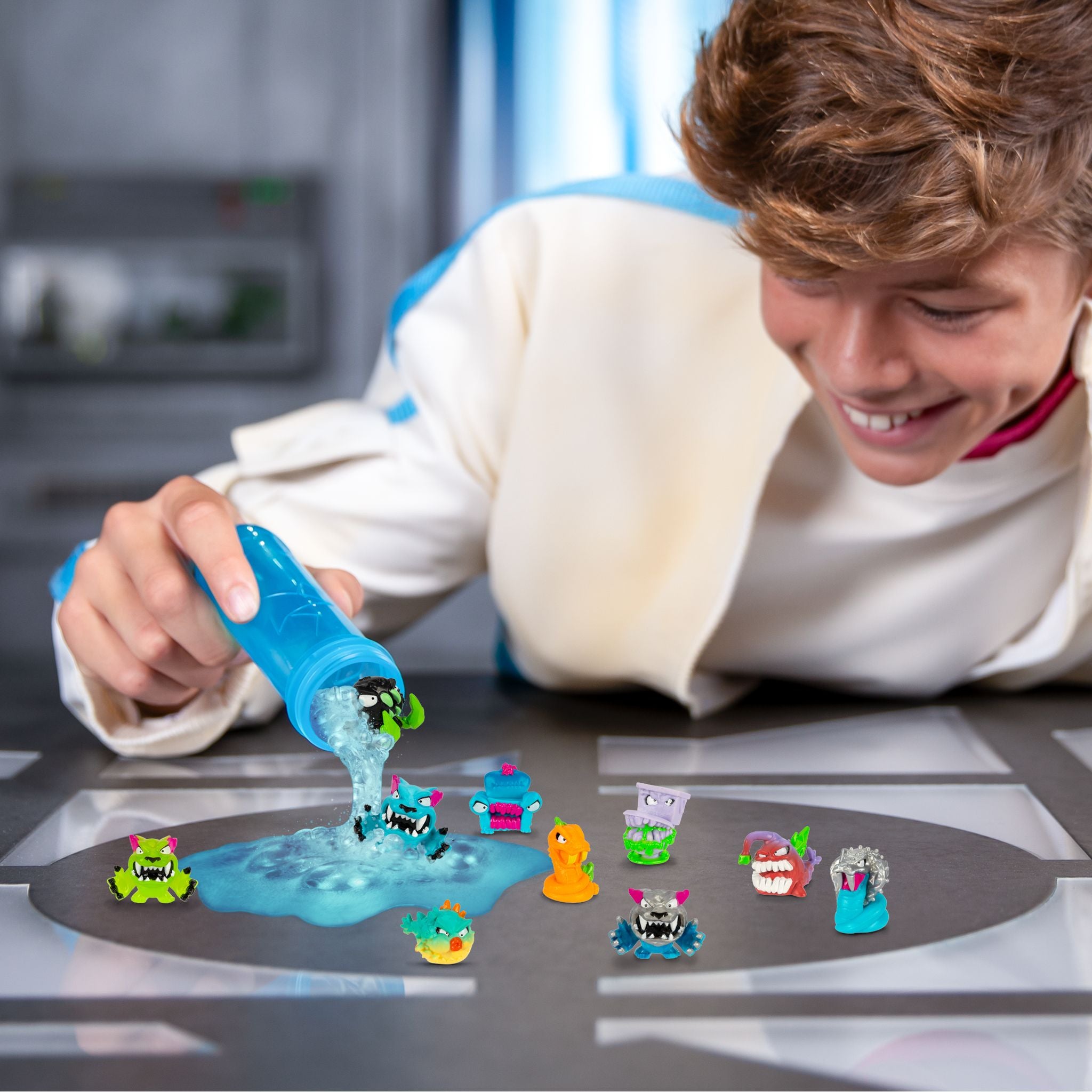MrBeast Lab Swarms Mega Lab 12 Pack Assortment 2 – Toyworld NZ
